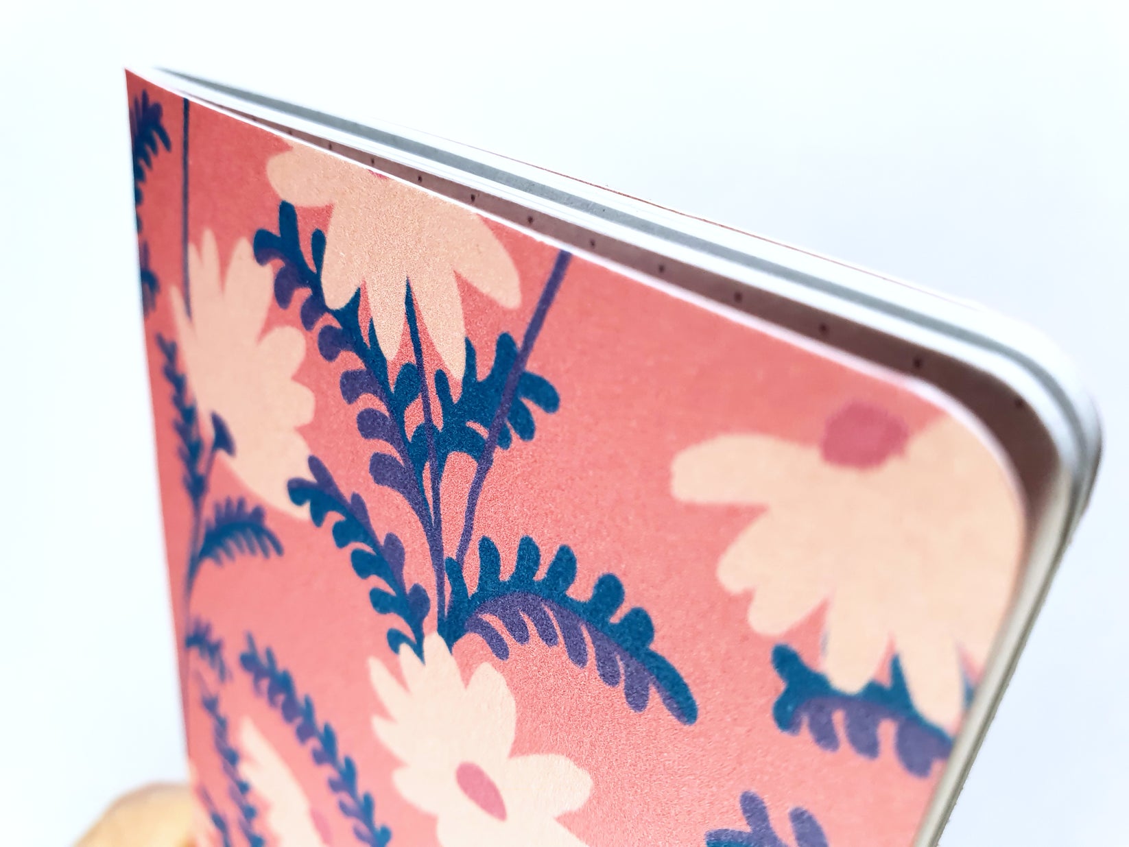 Daisy Pocket Notebook – Hase Holunda